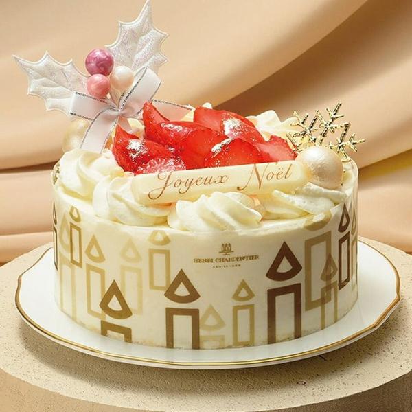 【ご予約は12/11(金) 15時まで】いちごの果肉が楽しめる王道のショートケーキをクリスマスだけでの限定デザインでお届け。1969年、兵庫県芦屋市で創業。理想を求め、材料選び・素材づくりからこだわり、パティシエたちがお客様の笑顔を思い浮か...