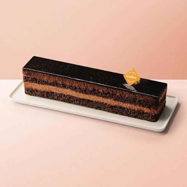 【ご予約は12/11(金) 15時まで】ベルギー王室御用達のチョコレートショップ「ガレー」のチョコレートを使用したケーキ。濃厚なショコラムースに、食感のアクセントにアーモンドクランチを合わせました。1976年創業のチョコレートブランド。品質...