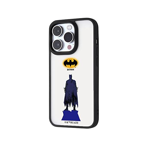 『バットマン』のデザインが映える、ほんのり透けてシアーなマットハイブリッドケース。側面のやわらか素材が衝撃を吸収し端末を保護します。 指紋も付きにくくすべすべとした触り心地。