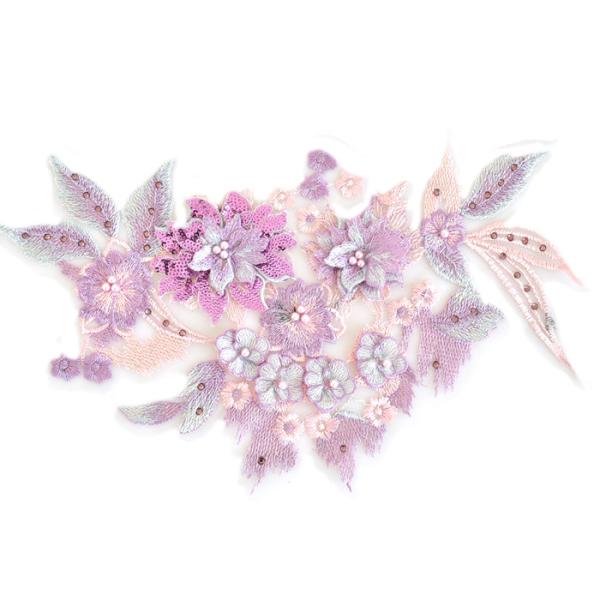 #ゆうパケ4点可刺繍スパンコールモチーフ約34cmチュールにピンク、パープル、淡いブルーで刺繍を施し、スパンコールやパール、ラインストーンをあしらったモチーフライトを浴びてキラキラ輝き、立体的なお花モチーフが素敵な華やかで美しいデザインです...