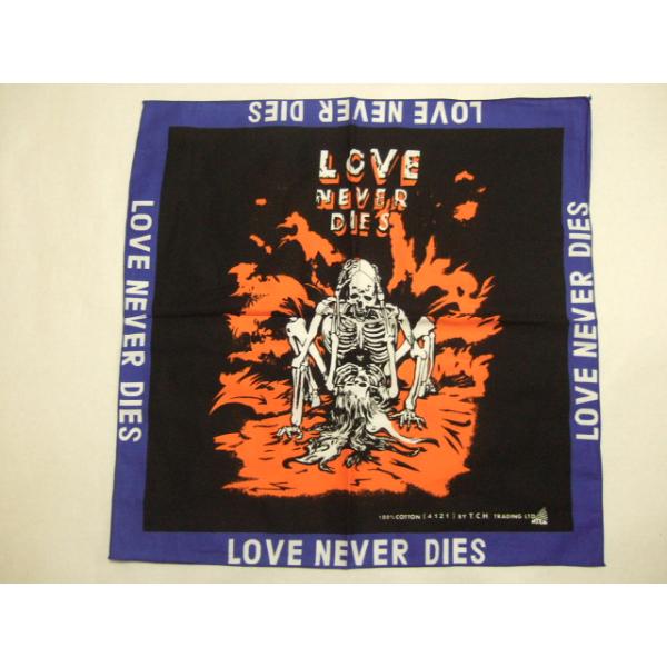 鮮やかなカラーとデザイン、うっとりする美しさに引き込まれます！大変インパクトの有る素晴らしいデザインのバンダナです。夢いっぱいのいやし系の、人気デザインになります。家具や壁に飾っても良し、夢のある素晴らしいデザインです。楽しくわくわく柄の、...