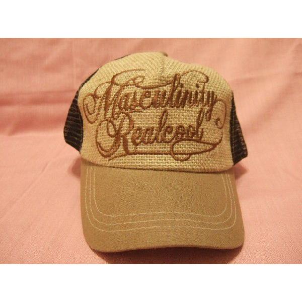 横浜最新Masculinity♪刺繍メッシュキャップベージュ　 落ち着いたカラー高級感の有る素敵な一品です、ぜひ手にとって見て頂きたいと思います。大変インパクトが有り、これからのさわやかな季節にピッタリの男女兼用のキャップです。 あざやかな...