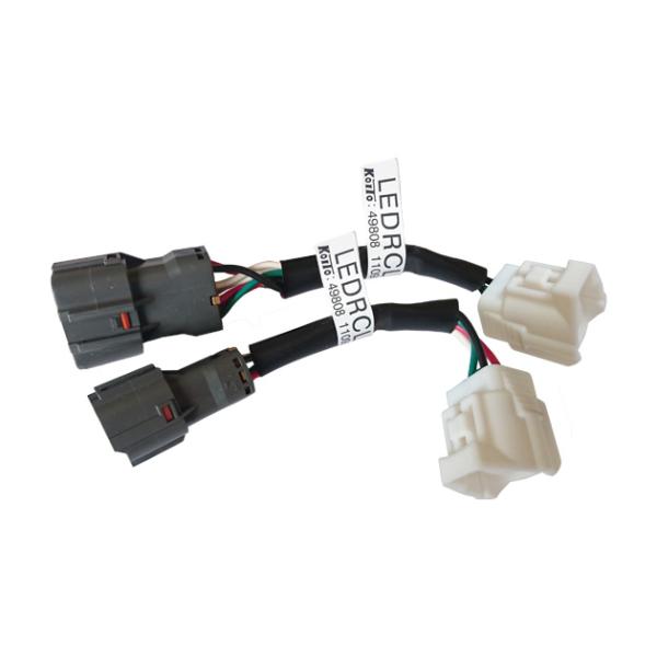 ・ コネクタ変換ハーネス(UDトラックストラクター用)・ メーカー:小糸製作所　　品番:LEDRCL-UDTH・ 本製品は、「LEDRCL-24R/L: LEDリアコンビネーションランプ」のオプション。・ 車両により必要となるオプション品は...