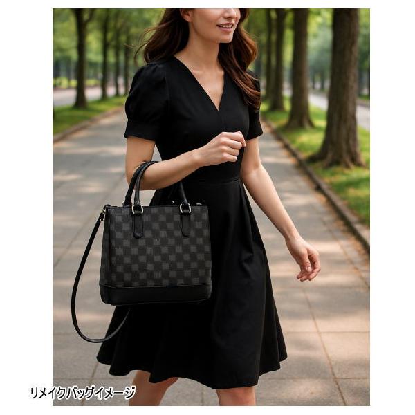 お持ち込みいただいた（お送りいただいた）帯地やバッグ・和服・スーツ・スカート・生地等の素材にてバッグを製造するものです。こちらのページでご注文いただいた場合、ご提供いただいた素材をリメイクし新たなバッグを作成します。弊社の「ムーンリバー」と...