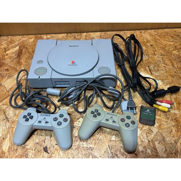 ゲーム動作確認問題ありません。できる限り清掃してあります。写真をよくご覧になってからご購入お願いします。写真にある本体、コントローラー2個、電源コード、AVケーブル、メモリーのセットです。