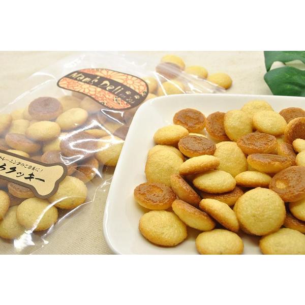 原材料】小麦粉・砂糖・馬鈴薯澱粉・鶏卵・マーガリン・脱脂粉乳・食塩・ソルビトール・膨張剤（炭酸水素アンモニウム）・乳化剤（ショ糖脂肪酸エステル）・香料【カロリー】407kcal/100g