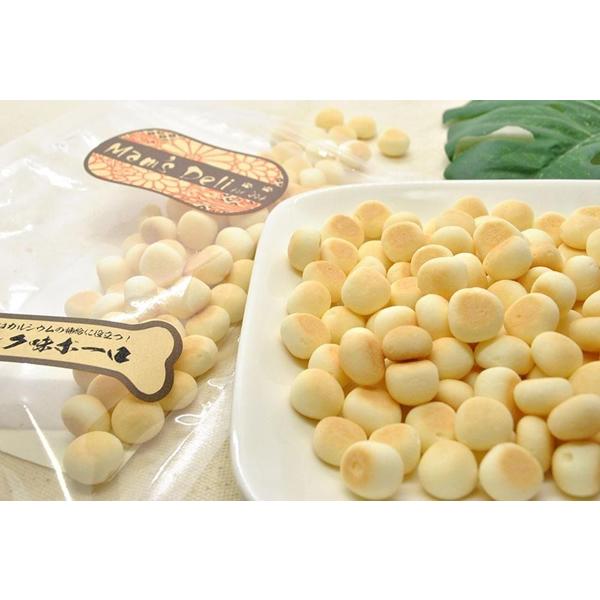 原材料】別途記載【カロリー】380kcal/100g〜ワンちゃん大好きおやつの定番！やさしい口どけでパピーや小型犬にもおすすめおやつです。※生後3ヶ月から様子を見ながら与えだしてください。