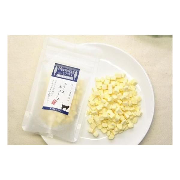 原材料ナチュラルチーズ・水・乳化剤成分値粗タンパク：50％以上粗脂肪：38％以上粗繊維：0.1％以下粗灰分：9.2％以下水分5％以下カロリー：549kcal/100g原産国日本内容量25ｇＪＡＮ4582154089613