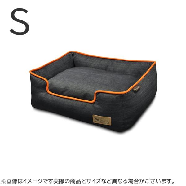[材質]ポリエステル、ペットボトル再生繊維[原産国] 中国[サイズ]Sサイズ / 高さ:17.8cm×横幅:61cm×奥行:48.3cm / 重量:1320g