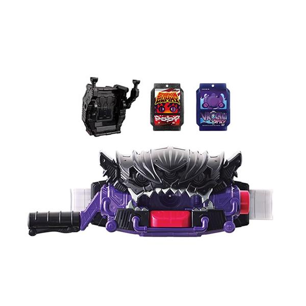 『仮面ライダーガヴ』より、「DX変身ベルトビターガヴ＆ゴチゾウホルダーセット」が登場！「DX変身ベルトビターガヴ」と、黒い「ゴチゾウホルダー」のセット商品です。［セット内容］・変身ベルトビターガヴ本体：1・ベルト帯一式：1・ゴチゾウホルダー...