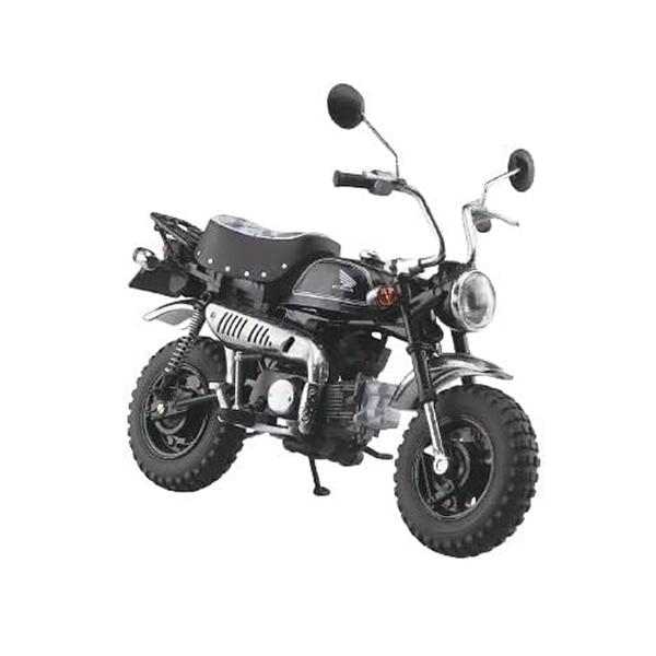 “50ccの可愛い相棒” 完成品バイクシリーズに登場！1967年から発売が開始された、Honda モンキー。その中から2009年に発売されたインジェクション仕様のモンキーが登場です。変更されたシート形状や4.3Lタンクなど、特徴的なシルエッ...