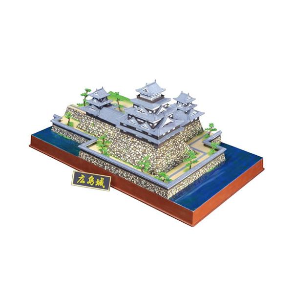 日本の名城をデラックスなキットで作りました。すべてのその情景や樹木、濠などがセットされており、シリーズの中では一番大きなサイズとなります。プラモデル用塗料で塗装すれば、より一層臨場感あふれる名城が組み立てられることでしょう。◆1/350スケ...