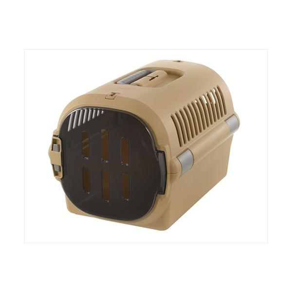 お外でキャリー、お家でハウス！スモークドアで落ち着ける空間に。ペットを守る丈夫なハードタイプのシングルドアキャリーです。・普段からハウスとして慣らしておくことで、来客時や災害時の移動にも安心です。・自動車のシートベルトで固定して、安全にドラ...