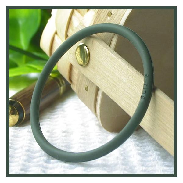 トルマリン−eリング ダークオリーブグリーン 16・18・20cm - マイナスイオン発生 シリコンブレスレット メンズレディース＜＜★実績ある特許技術採用のトルマリンブレスレット。 ★単なる「腕輪」とはモノが違う！？＞＞高いマイナスイオン...