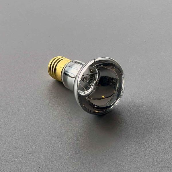 Dripping Lamp（ドリッピングランプ）の交換用電球です。25W R39 E17 タイプの白熱電球。電球の使用耐久寿命は約1000時間*です。*最長連続で８時間使用し本体が完全に放熱した状態で使用を再開した場合。使用状況や環境によっ...