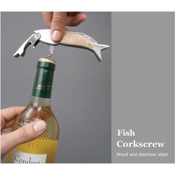 スクリュー部分が魚の背骨のようなワインオープナー（コルク栓抜き）です。ボトルオープナー（栓抜き）、フォイルカッターとしての機能もある優れものです。そのユニークなデザインは、ニューヨークを拠点に置くインテリアメーカー『KIKKERLAND』の...