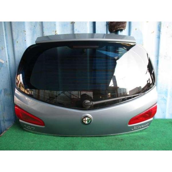 ■商品説明車名：１４７型式：GH-937AB・この商品はお届け先が個人宅宛ての場合、西濃運輸支店、営業所止めになります。・会社・法人・工場・店舗宛の場合直接のお届けが可能です。・落札者様にて荷物の追跡番号で配送状況をご確認下さい。営業所に商...