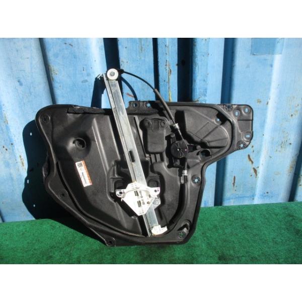 ■商品説明車名：アクセラ型式：DBA-BM5FP・この商品はお届け先が個人宅宛ての場合、西濃運輸支店、営業所止めになります。・お近くの営業所・支店をお調べいただきご連絡をお願いいたします。・会社・法人・工場・店舗宛の場合直接のお届けが可能で...