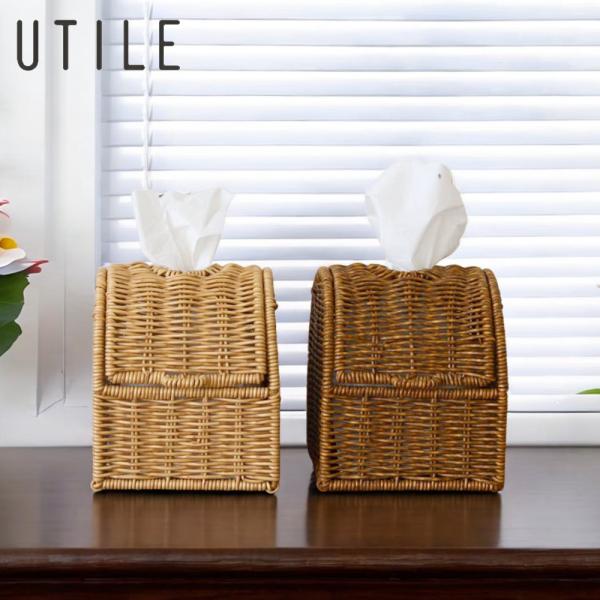 ユティルシリーズに、新たにコンパクトな卓上ティッシュケースが加わりました。熟練の職人が手作業で丁寧に編み上げたこのティッシュケースは、水や汚れに強いポリプロピレン・ポリエチレンチューブを使用し、美しさと実用性を兼ね備えています。限られたスペ...