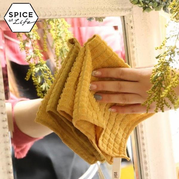 コスパ最強マイクロファイバークロス乾いた状態では『超極細繊維』が静電気を発生させて細かいホコリを絡めとり、水で湿らせた状態では吸水性がアップするとともに、汚れをしっかりとかき出してくれるので拭き掃除に最適なマイクロファイバータオル3枚セット...