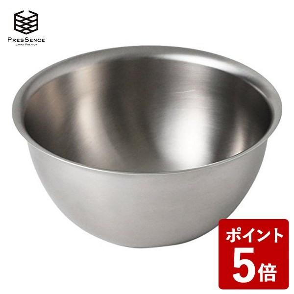 ヘアーライン加工が施されているため、泡だて器などの使用による傷が目立ちにくくなっています。巻き込みのない斜めに立ち上がった一体成型のボウル縁は、洗い易く、液キレを良くするための工夫です。少しまるみを帯びた形の縁は、持ち易く安定感があります。...