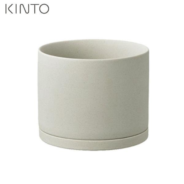 空間に馴染み植物の魅力を引き立てるPLANTPOT191。ドライな質感の釉薬とストレートなフォルムがミニマムな空間に馴染み、縦の動きを強調したいサボテンなどをスマートに演出します。容器の底には穴があり、たっぷりと水を与えることができ、植物を...