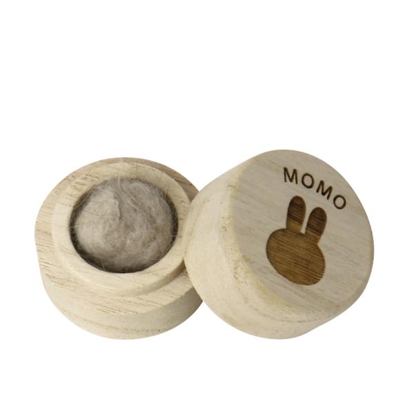 ＼　うさぎ好きのための、うさぎグッズが登場♪　／愛する我が子の、はじめてのグルーミング。もこもこ、ふわふわの毛玉をかわいくて捨てることなんてできない！当店オリジナルのかわいいうさぎデザインの保管ケースを、うさぎ好きのみなさまへ♪当店では、名...