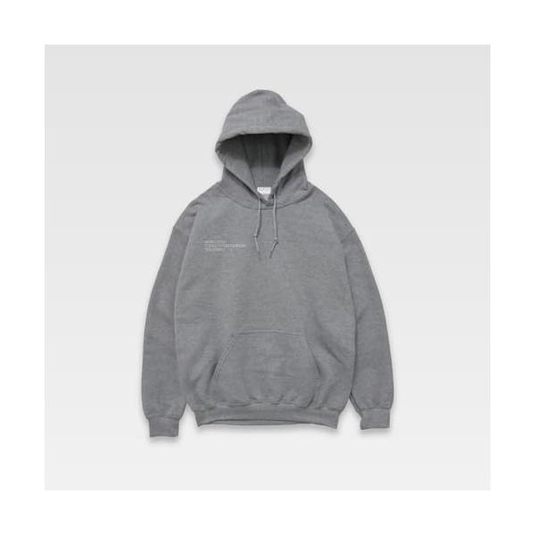 宇多田ヒカルの6年ぶりとなる全国ツアー「SCIENCE FICTION TOUR 2024」を、9人の写真家の視点で取り収めた写真集『NINE STORIES』のオリジナルグッズ。 サイズ：L