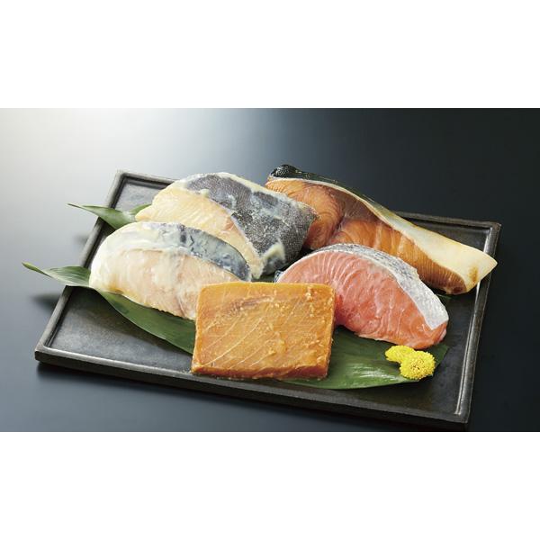 ”美味しいものを少しずつ”、中とろや銀だらなど脂乗りのよい素材にこだわった特上品の詰合せです。※お届けまでに1週間から１０日前後かかります※他商品との抱合せ・二重包装はできません【セット内容】特上めかじき味噌漬・天然ぶり味醂醤油漬・サーモン...