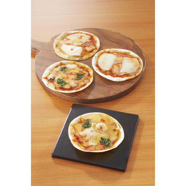 直径約11cm、こだわりのチーズと具材を使ったミニサイズのピザ。4種類の味わいがお楽しみ頂けます。※お届けまでに1週間から１０日前後かかります※他商品との抱合せ・二重包装はできません【セット内容】モッツァレラチーズピザ（直径約１１ｃｍ）×２...