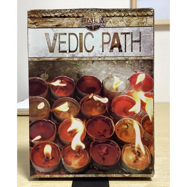 海外版。ケース経年イタミ。CD1枚+DVD1枚。ブックレット付き。マップ（INDIA）付き。中古品の為、経年の傷やイタミがある場合がございます。ご了承の上ご注文をお願いいたします。