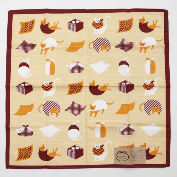 一三巾（いちさんはば）と呼ばれる約50cm角の小風呂敷です。お弁当包みや掛け布におすすめですし、飾って楽しんでいただくこともできます。サイズ：縦50×横50cm、綿100％、日本製メール便でお送りできます。