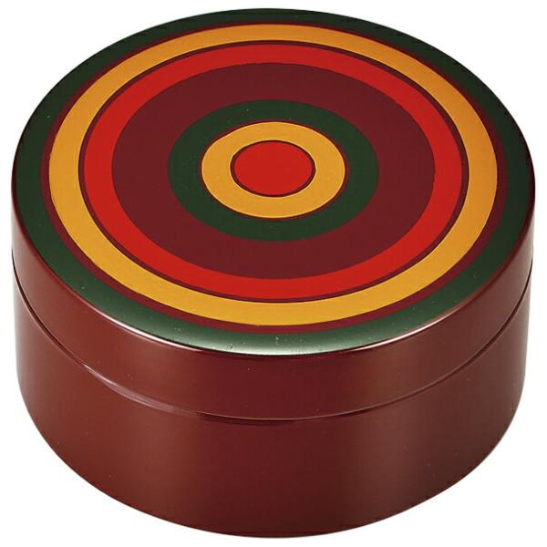 大切な人に想いを届けるアクセサリーケース丸くて、小さなアクセサリーケース。大切なものを優しくしまっておける素敵な小物入れ。内側は特殊加工のフェルト敷きがありますのでやわらかく保護します。海外の方への贈り物にも人気です。 品番 NH2V484...