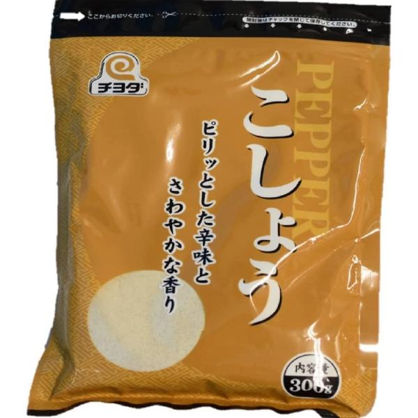■商品説明チヨダ コショー 300g はシャープな辛味と爽やかな風味がポイントです。普段のお料理に幅広くご使用いただけます。:こしょう特有のピリッとした辛味とさわやかな香りでお料理の味を引き立てます。肉、魚料理の炒めものなどにご使用ください...