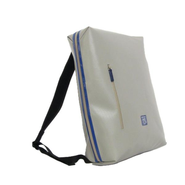 軽量リュック (フルート, オーボエ, クラリネット対応)「Helden/wf」 マットライトグレー / ダークブルーColorマットライトグレー / ダークブルーヘビーデューティーな厚手素材、マットライトグレーにダークブルーライン、エンブ...