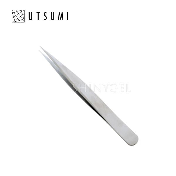 先端が鋭いので、つかみやすい形です。（※形はT030と同じ形ですが、こちらは加工の処理がありません）