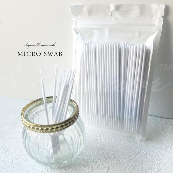 【１００本入】使い捨て　マイクロ綿棒　極細綿棒　マイクロスティック　アプリケーター　ネイル　まつげパーマ　メイク直しあると便利♪♪使い捨てのマイクロサイズの綿棒です。まつげ美容液やまつげパーマ液の塗布、はみ出たメイクやジェルネイルを直したり...