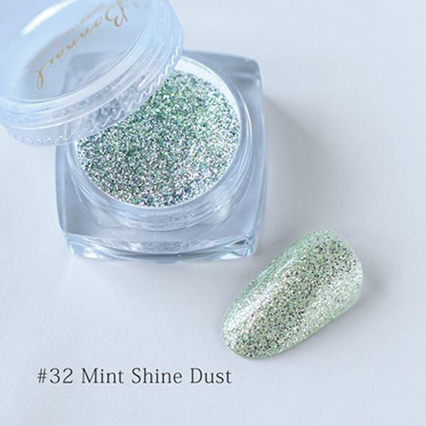 #32　ミントシャインダスト加えて楽しめるアディングシリーズ。ジェルに重ねて、混ぜて、自由にアレンジできます。内容量:1.7g