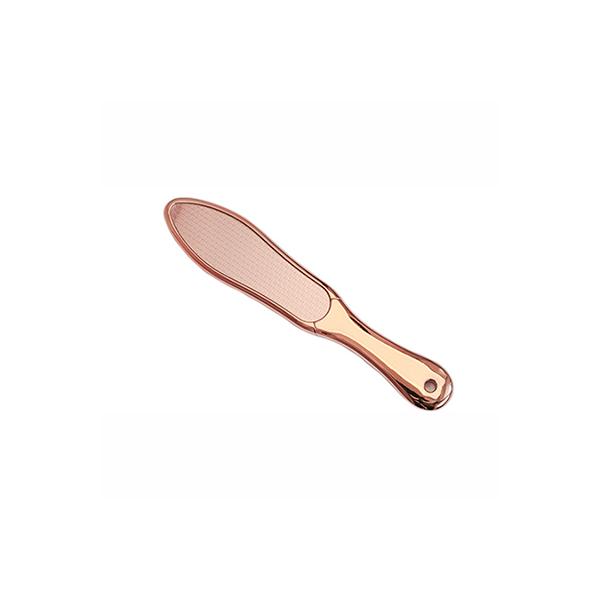 足の角質除去用のフットファイルです。やすり部分がガラスになっているため 水洗い 消毒などが簡単にでき 衛生的です。やすり面が摩耗しないので快適な使い心地が長く続きます。粗さの違うやすり面が両面についています。