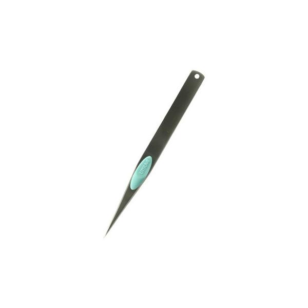 本体は柔らかく軽いタッチで、先端部分よりも鋭い仕上げになっていますので繊細な作業にも最適です。折り返し部分に空いた穴にチャームなどを取り付けてアレンジもできます。持ち手の部分にシリコン製パッドを装着することにより指のフィット感を向上させまし...