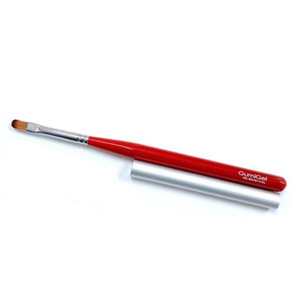 繊細な作業ができる万能ブラシ。厚みが薄く、キューティクルやサイドなど、細かい箇所のジェル塗布がしやすいです。素材：ナイロン１本長さ：１５０ｍｍ　毛丈：８ｍｍ　毛幅：４．５ｍｍ　厚み：１．５ｍｍ　キャップ付き　長さ：８０ｍｍ　内径：８５ｍｍ　...