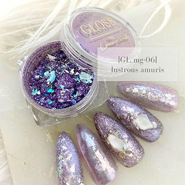color : パープルオーロラの輝きを秘めた、幻想的なマグネットパウダー。オーロラフレークとグリッターを加え、角度で光が揺らめきます。カラージェルの上に、クリアジェルを含ませた筆で少量広げ、硬化前にマグネットで動かしてください。ジェルに混...