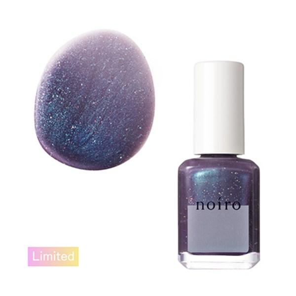 S065 cosmic jellyテーマは「AI時空」。透け感ときらめきが重なり合い、指先に現れるもうひとつの世界をイメージしました。ラメやパールが光をとらえ、動くたびに表情を変える奥行きのある仕上がりに。ひと塗りで、きらめく別世界へといざ...