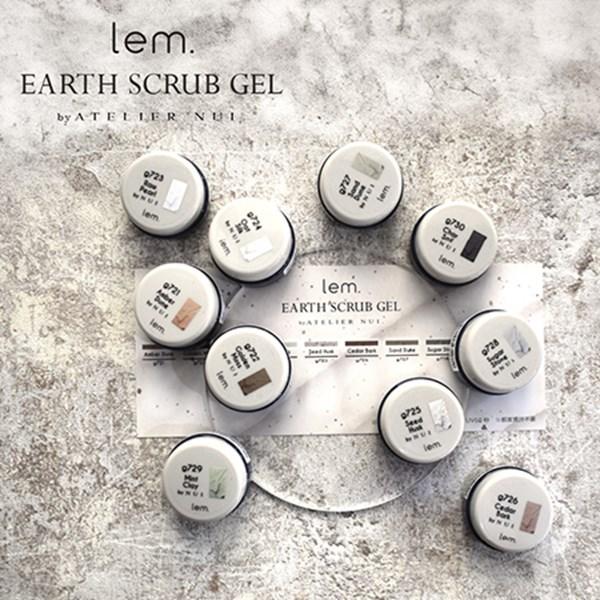10色セットlem.x ATELIER NUI.地球の素材から着想を得た、繊細な粒子のノンワイプスクラブテクスチャージェルの10色セット。シアーな質感は、レイヤーやポイント使いでニュアンスアートに奥行きと表現の幅を生み出します。point1...