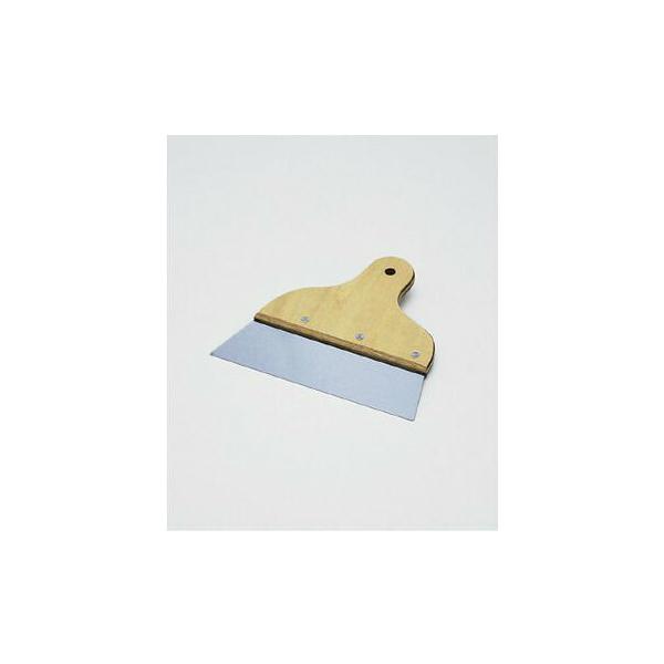 従来の地ベラの柄を短くし、腰袋への出し入れが行いやすく、コーナー周りの施工でも柄が邪魔になりません。先端幅：217mm厚み：1.2mm