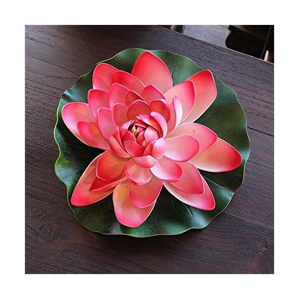 ロータス(蓮)の造花です。お部屋に飾るのはもちろん、水面に浮くので水槽や水鉢に入れて飾ってもお洒落です。●素材ポリウレタン●サイズ幅約27cm×奥行約26cm×高さ約9cm　※手作りのため多少の誤差がございます。●関連情報造花 アーティフィ...