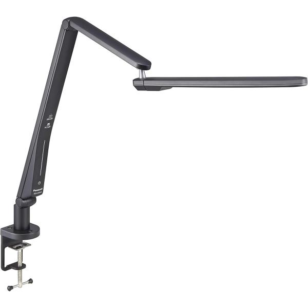 パソコン画面が見やすい「パソコンくっきり光」搭載紙面の文字が読みやすい「文字くっきり光」搭載器具光束550ルーメン／JIS:A形相当の明るさで新聞見開きサイズを明るく照らす机の上を広く使えるクランプタイプ6ヶ所可動