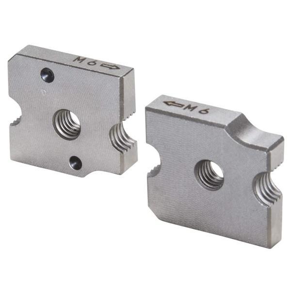 【メーカー】マキタ【品番】A-66961【品名】全ネジカッタ用替刃【特徴】（2個1組）ミリネジ用軟鋼・ステンレス用M6用【適用モデル】SC102DSC103D（SC100D・SC101D）※（　）内のモデルは生産中止モデルです。※商品画像に...