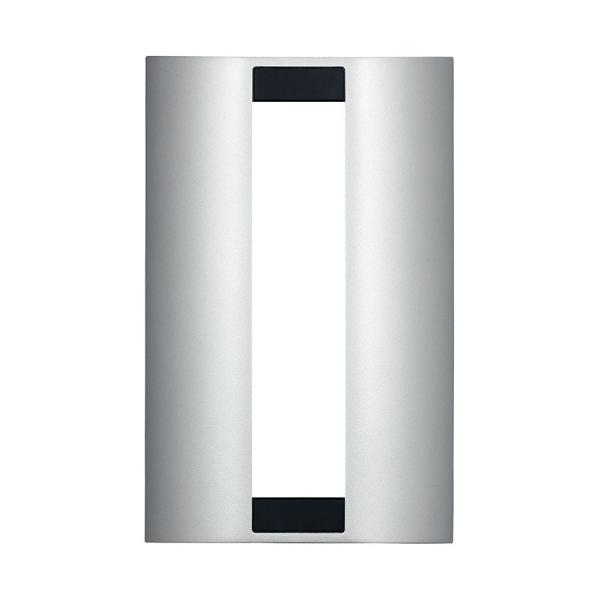 【メーカー】アイホン【品名】玄関子機用パネル （JIS 3個用 スイッチボックス用）【品番】VJW-3P-S【特長】●色調：シャイニングシルバー●3個用スイッチボックス用埋込型※商品画像について商品写真はイメージです。実際の商品とはデザイン...