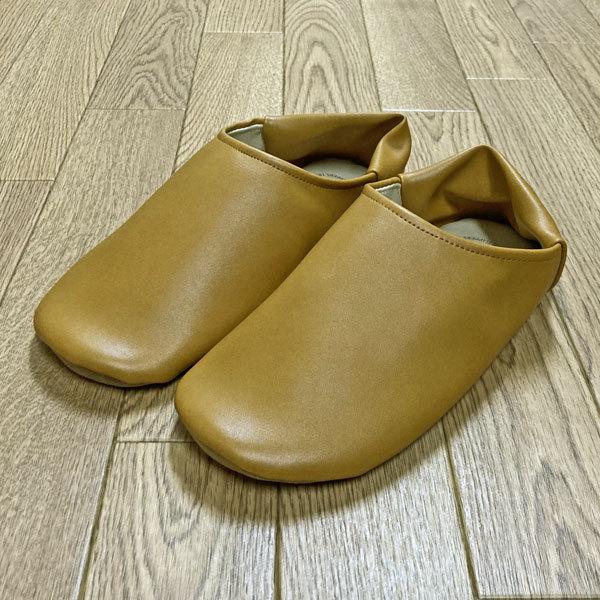 サイズ：フリーサイズ（外寸25cm）カラー：キャメル組成：PUレザー原産国：中国別色：ブラック